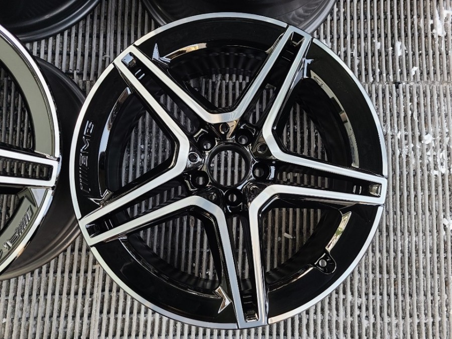 휠제이 타이어프로문화점 벤츠 W205 신형 C클래스 Amg 별휠 18인치 순정휠 중고휠 휠복원 네이버 블로그